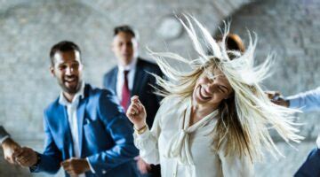 A Summary Of M A Fees For Sell Side Transactions Divestopedia