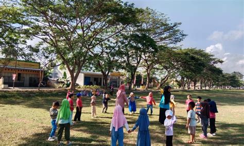 Keceriaan Outing Class Tk Abas Two Belajar Dan Bermain Dengan Gunung