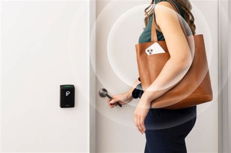 To Make Locks Touchless Proxy Bluetooth Id Raises 42m Techcrunch