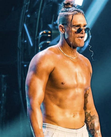 Colten Gunn R Wrestlewiththepackage