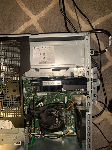 Gpu Not Connecting Plugged Into Motherboard But Fan Wont Spin And The Gpu Wont Show Up In