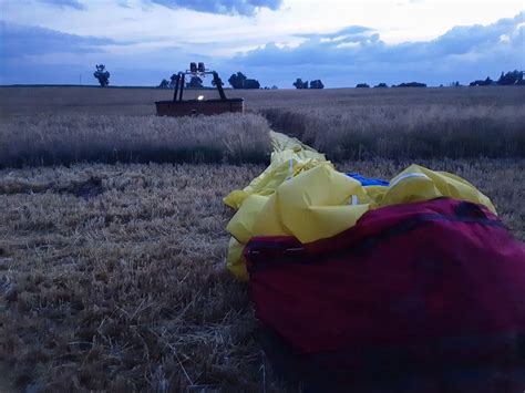 В Польше воздушный шар с людьми врезался в ЛЭП СмартПресс