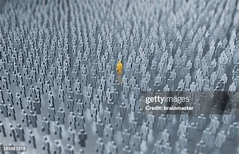 Crowd Stare Photos And Premium High Res Pictures Getty Images