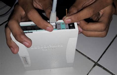 Hard Reset Mikrotik Menggunakan Netinstall