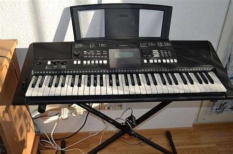Keyboard Yamaha Psr E 423