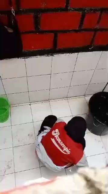 Pipis Video Thisvid Com