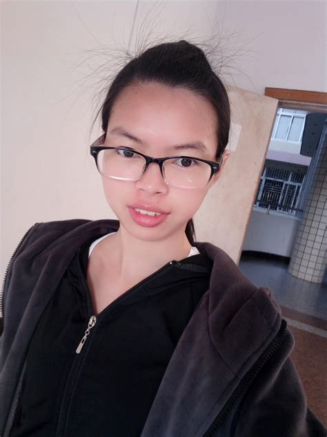 农彩梅 组员介绍 莫冬亮教授课题组