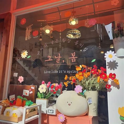 Pin Oleh Lan Uyên Di Shop Ide Dekorasi Desain Seni Vintage