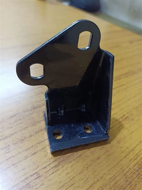 Three Wheeler Mounting Bracket Color Coated At ₹ 38 Piece In New Delhi Id 2856408300412