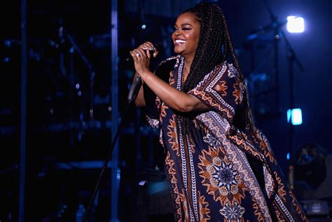 Jill Scott Explains Her Oral Sex Simulating Performance
