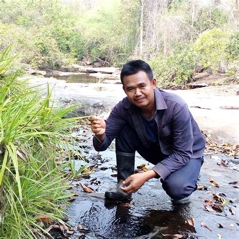 วิดน้ำจับปลาแก๊งหิน หนุ่มทิพย์คือเก่า จับปลา ปลาบืน หาปลา หาอยู่หากิน ปลา หนุ่มทิพย์ คือ