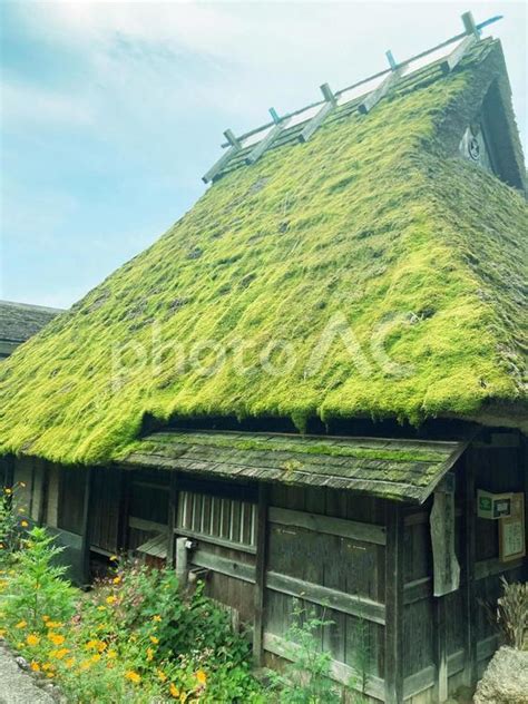 茅葺屋根のおうち No 22387346｜写真素材なら「写真ac」無料（フリー）ダウンロードok