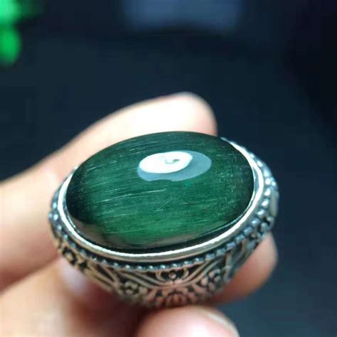 绿发晶和绿幽灵的区别！绿发晶和绿幽灵哪个贵 晶石倾城