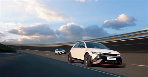 [시승기] 운전 재미 살린 고성능 전기차…현대차 아이오닉5 N