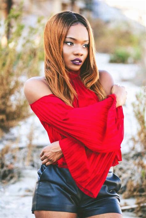 Desert Shoot With Beautiful Black Woman Women Beautiful Black Women