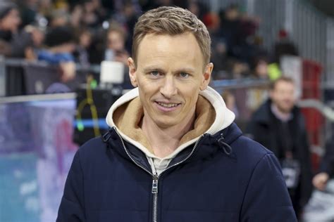 Jochen Breyer Privat Hat Der Zdf Moderator Eine Freundin Derwesten De