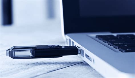 How To Password Protect A USB Drive
