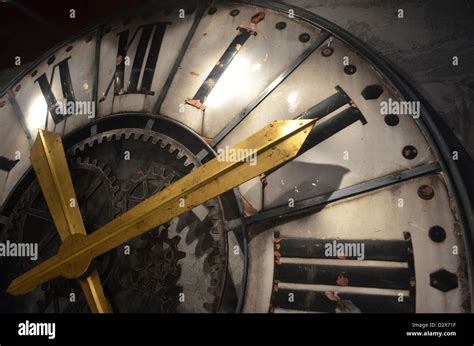 Clock Cogs Hands Hi Res Stock Photography And Images Alamy