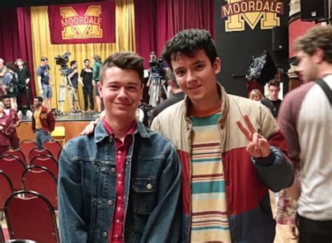 Sex Education Acteur Aangeklaagd Voor Seksueel Misbruik