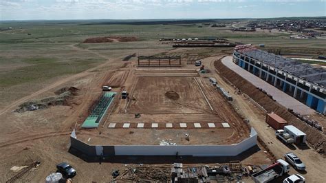 Наадмын талбайн барилга