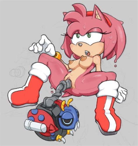 Rule 34 Amy Rose Moto Bug Naked Nude Perky Nipples Robot Sonic Series Sonic The Hedgehog