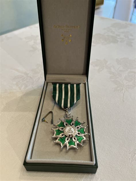 루미코 여사님 프랑스 슈발리에 훈장 받았다네 오덕양성소 에펨코리아