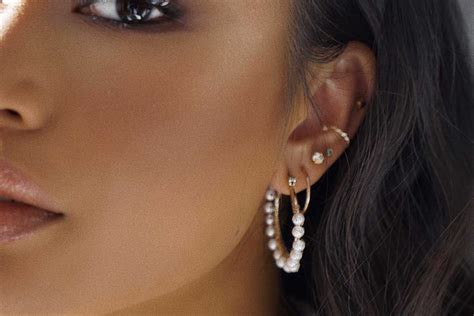 Пірсинг хряща вуха Vean Tattoo