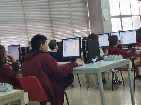 Programación Con Scratch De 6º De Primaria En La Facultad De Ingeniería De Caminos Canales Y