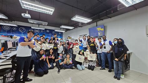 Ieee Sarawaks Iot4community 2023 Workshop Bridging Theory And Practice In Iot Education Ieee