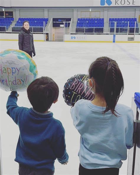 荒川静香さんのインスタグラム写真 荒川静香instagram 「thank You🎶🎈👫💐🍓」12月29日 13時40分
