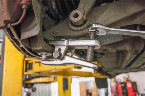 Removing The Front Sub Frame From An Alfa 159 Brera 4x2