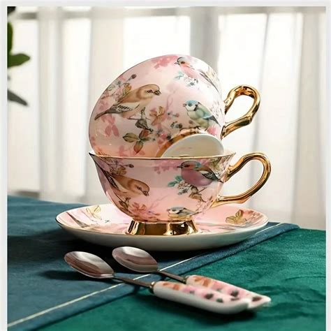빈티지 유럽 엘레강스 찻잔 세트 세라믹 트리오 컵 쏘서 스푼 절묘한 디자인 애프터눈 티 음료 호환용기 선물 티몬
