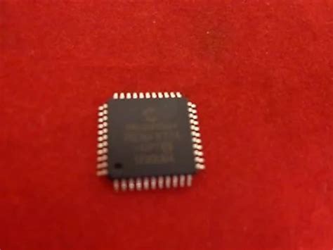 PIC F A I PT Microcontroller Microchip Bit Tray At Piece In Chennai