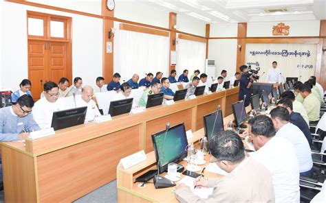 မန္တလေးတိုင်းဒေသကြီးအစိုးရအဖွဲ့ဝန်ကြီးချုပ် ဦးမျိုးအောင် မန္တလေးမြို့တွင် မြန်မာ့ရိုးရာနှစ်သစ