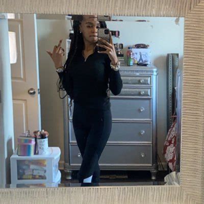 Essence 01 Pyt Twitter