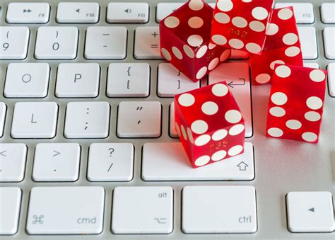 Simulate A Dice Roll With C Code