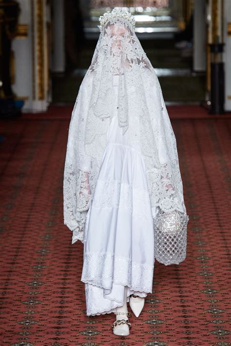 38 All White Looks From The Aw20 Runways For The Fashion Forward Bride