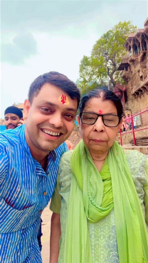 2021 अप्रैल में पिताजी के ब्रह्मलीन होने के बाद मैंने मम्मी को वास्तविक