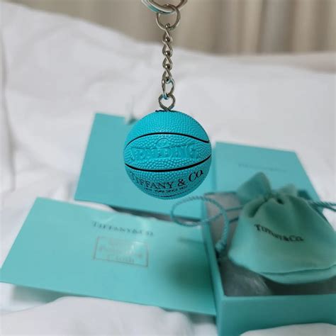 티파니 엔코 민트색 농구공 미니 키링 파우치 박스 종이가방포함 서울특별시 광진구 구의동 비즈프로필