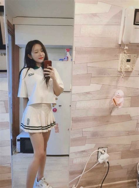 다들 자러 간거같으니 이틈에 여친 인증함 10분후 펑 국내축구 에펨코리아