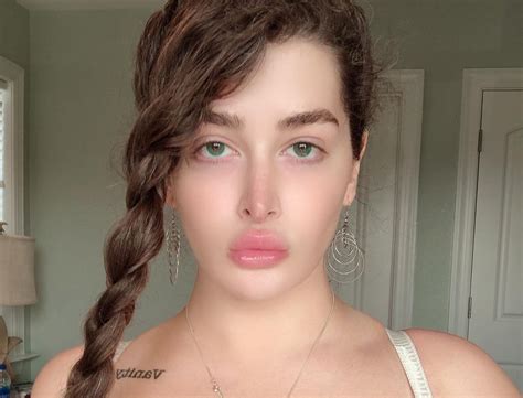 Krissy Krave Bio Age Height Wiki 😍 Models Biography