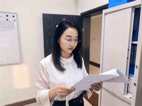 【展担当风采·聚实干力量】黄丽娜：甘做信访工作 孺子牛”市信访局赤峰群众