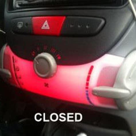 Mobile Hackerspace Status Indicator