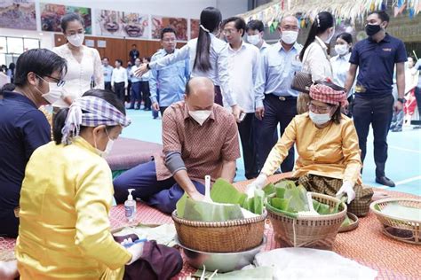 លោក ហ៊ុនម៉ានី ៖ តោះអញ្ជើញចូលរួមក្នុងកម្មវិធី «ភ្ជុំបិណ្ឌ៖ តោះទៅវេចនំអន្សមរួមគ្នា នៅទីស្នាក់ការ