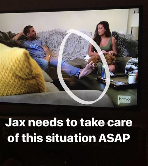 Caught This Gross Ass Moment On Monday Enjoy Rvanderpumprules