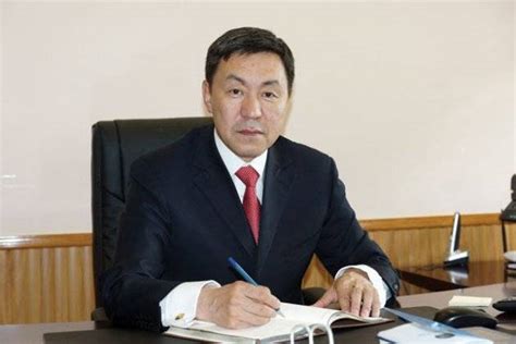 ШЕЗ ИЙН НАРИЙН БИЧГИЙН ДАРГА Т МЭНДСАЙХАН АЖЛААСАА ЧӨЛӨӨЛӨГДЖЭЭ