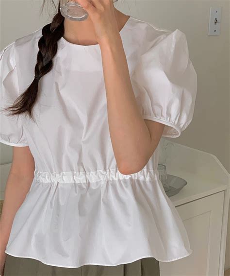 으나네 🎀러블리 퍼프 소매 리본 스트링 프릴 반팔 페플럼 블라우스