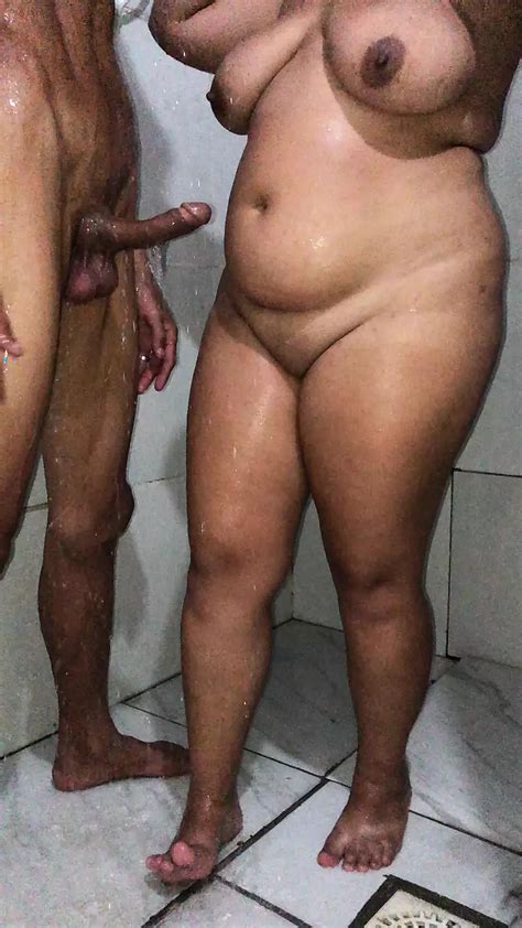 Heißes Kurzmädchen Duscht Xhamster