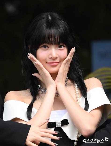 르세라핌 홍은채 활짝 핀 꽃미모[엑s Hd포토]