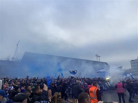 입스위치 Vs 노리치 더비 매치 현지 분위기를 알수있는 사진 해외축구 에펨코리아